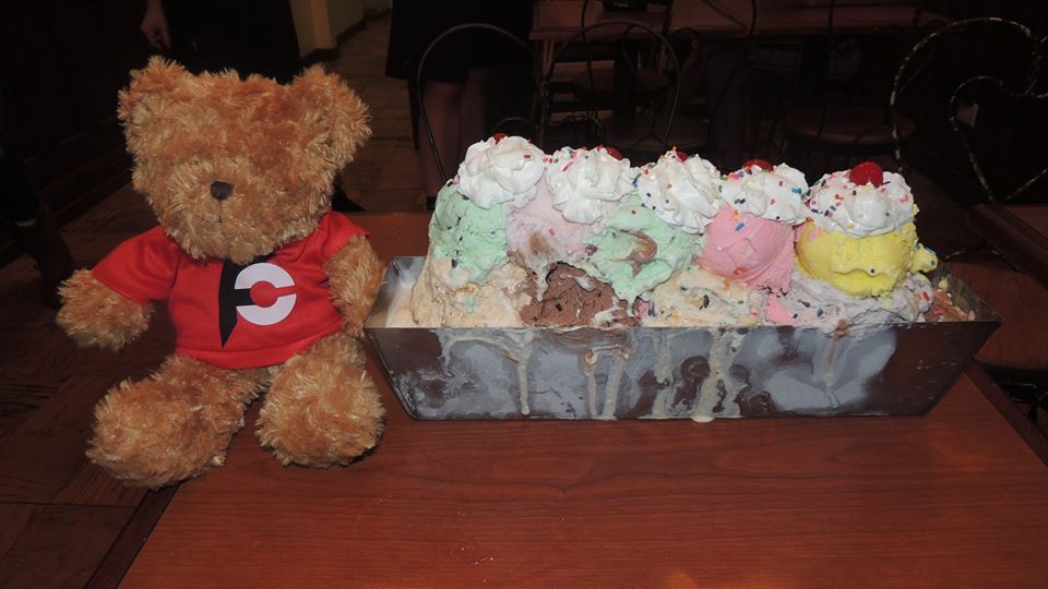 Brown Cow's 21 Scoop "Trough" Ice Cream Challenge - FoodChallenges.com ...