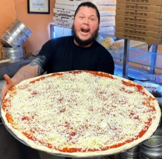 Grumpy's EAT BIG 32-inch Team Pizza Challenge - FoodChallenges.com ...